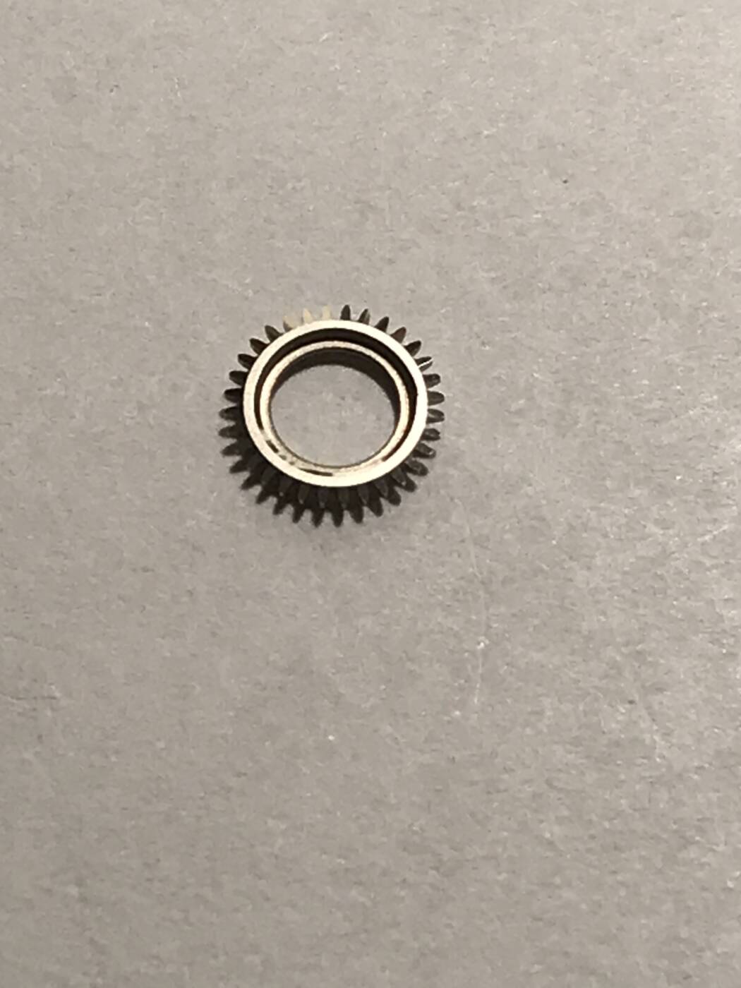 OMEGA 262-1101 Crown wheel - Uhrmageren.com